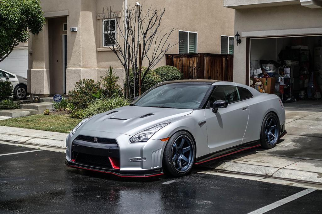 Nismo Carbon Fiber Front Bumper & Front Splitter: 2009-2016 Nissan R35 ...