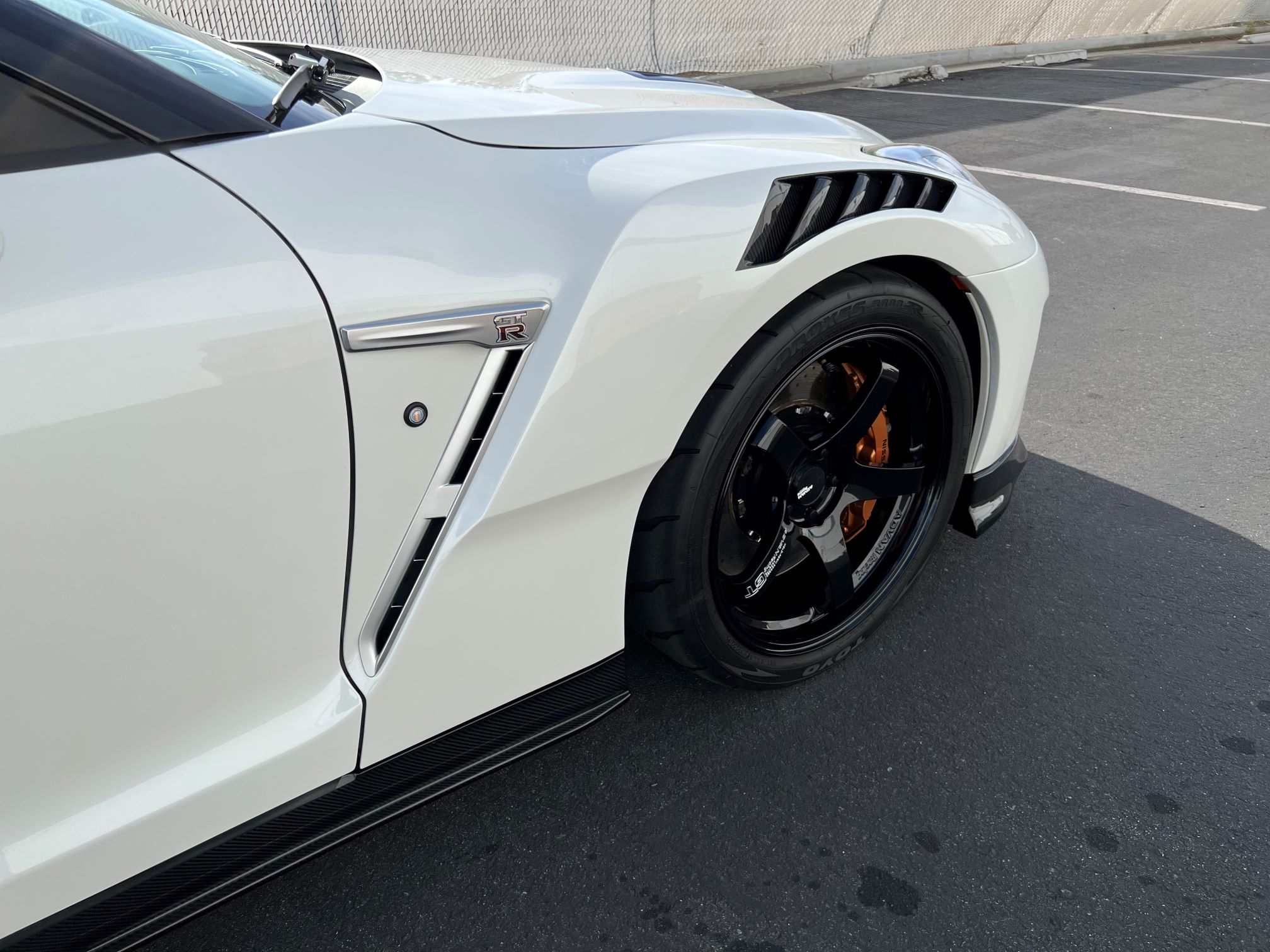 N-Tune Spec T Wide Vented Fenders (FRP/CF): 2017-2021 Nissan R35 GTR ...